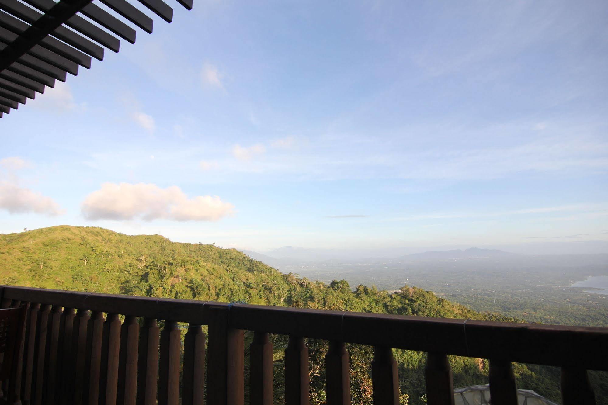 HOTEL ALTA D TAGAYTAY | ⋆⋆⋆ | TAGAYTAY CITY, PHILIPPINES | SEASON DEALS ...